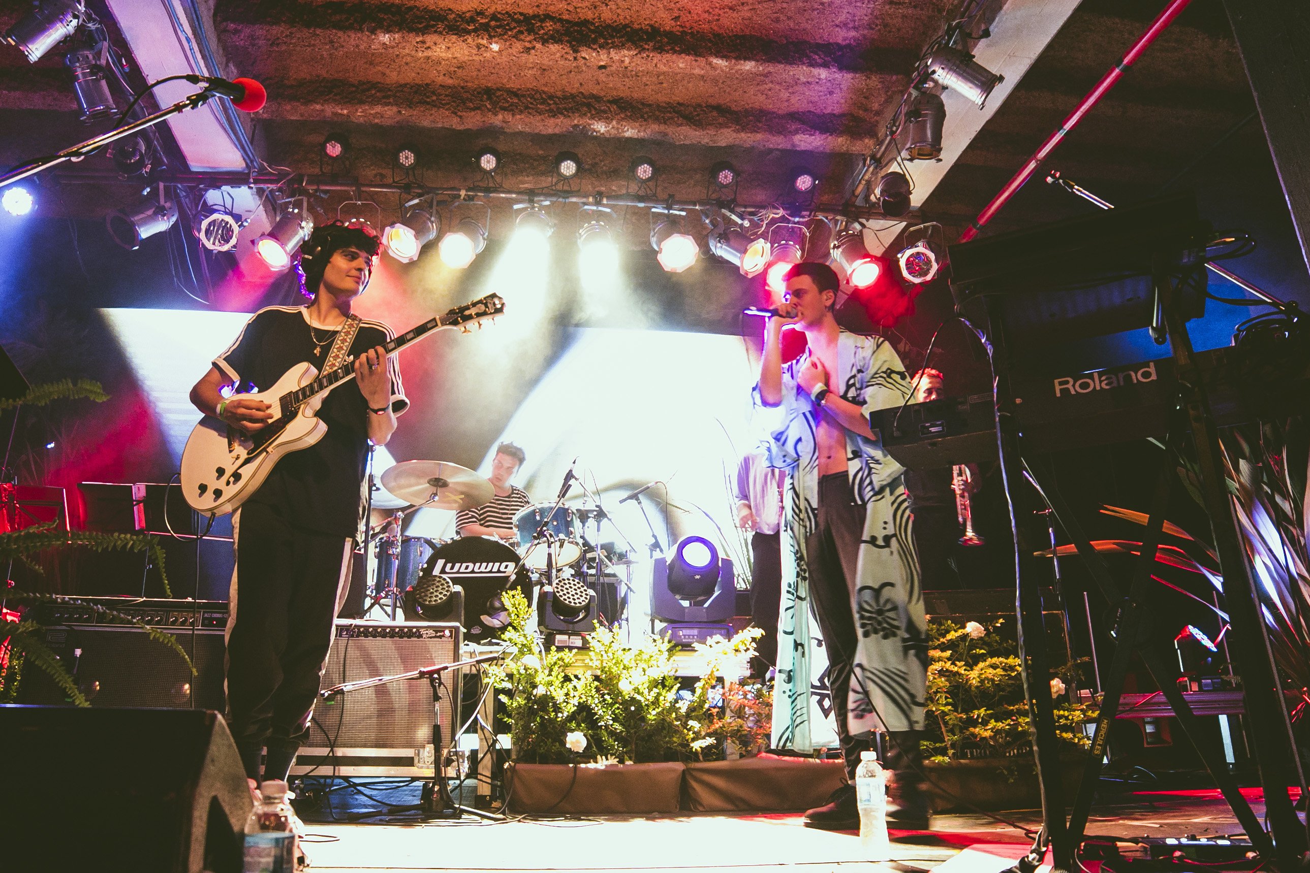 Usted Señalemelo - INDIE CLUB