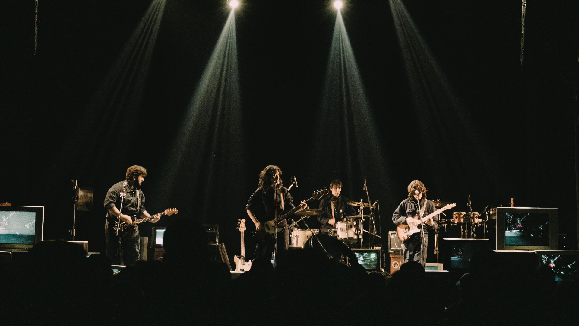 El Club Audiovisual presentó su nuevo disco a pura emoción y noise pop